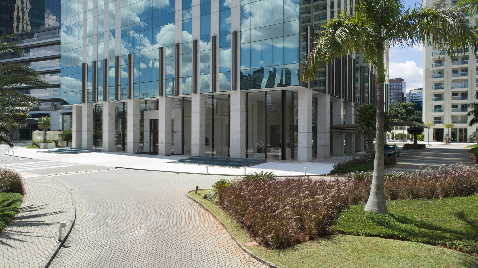 Thera Corporate - Barzel Properties